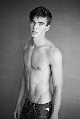 Hunter Gray | HeroesRP Wiki | Fandom