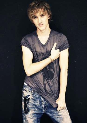 Rajan Firelock-Reddan | HeroesRP Wiki | Fandom