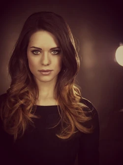 Emma Moon | Cheerio Santana's TVD Fanfiction Wiki | Fandom