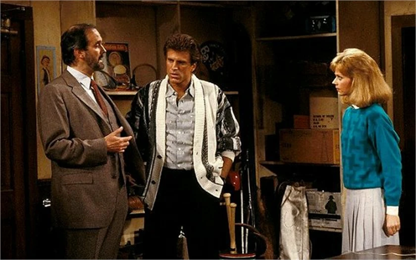 Simon Says | Cheers Wiki | Fandom