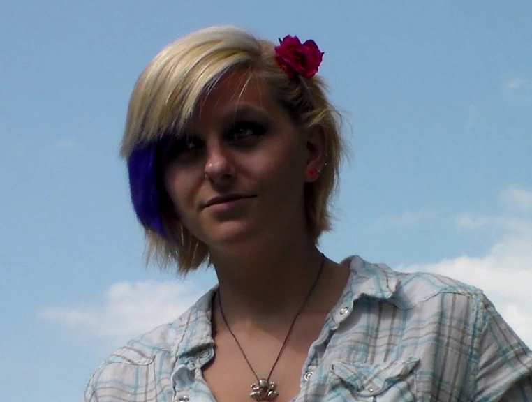 Jessie Hayes | CheYEAHTV Wiki | Fandom