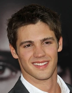 Steven R. McQueen | One Chicago & The FBIs Wiki | Fandom