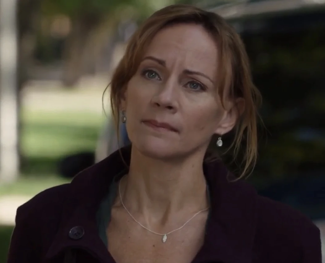 Beth Simmons | One Chicago & The FBIs Wiki | Fandom