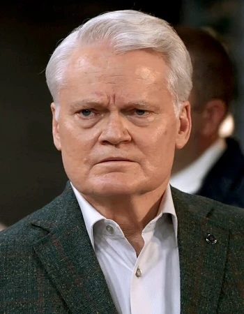 Roger Flanagan | One Chicago & The FBIs Wiki | Fandom