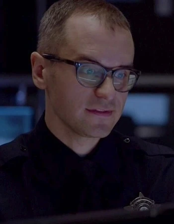 Derek Moore | One Chicago & The FBIs Wiki | Fandom