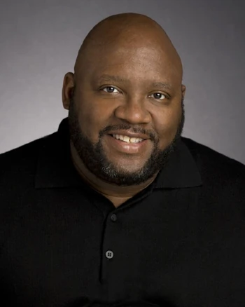 Lynch R. Travis | Chicago Fire Wiki | Fandom