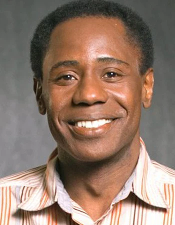 Kenn E. Head | Chicago Fire Wiki | Fandom