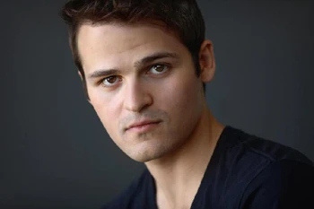 Zach Weil | Chicago Fire Wiki | Fandom