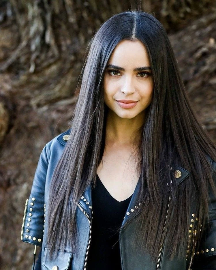 Aviva Raven | The Chosen One Wiki | Fandom