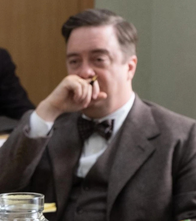 Lloyd Garrison | Christopher Nolan Wiki | Fandom