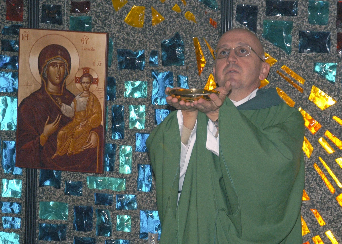 Priest | Christianity Knowledge Base | Fandom