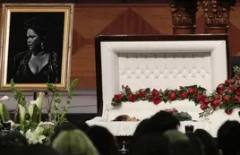Etta James memorial | Christina Aguilera Wiki | Fandom