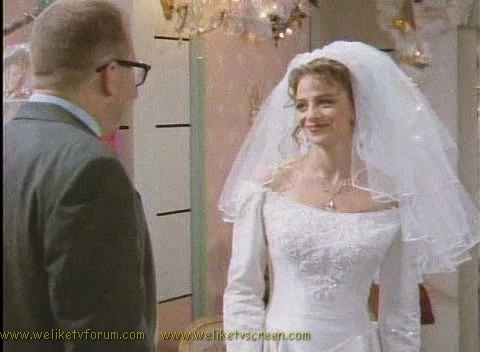 Lisa Gets Married | Christmas Specials Wiki | Fandom