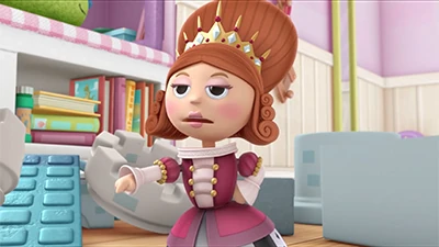 Queen Amina | Christmas Specials Wiki | Fandom