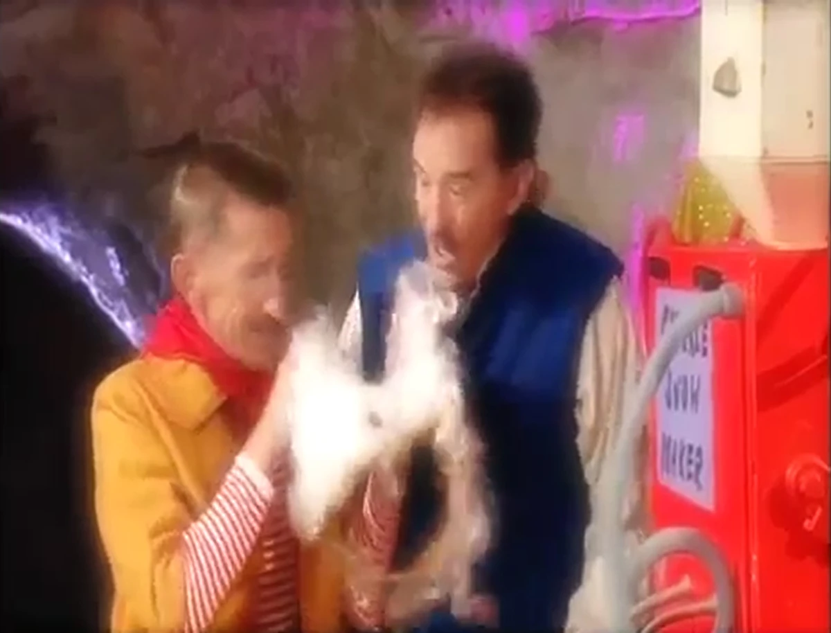 Messy Xmas | Chu-Chu-ChuckleVision Wiki | Fandom