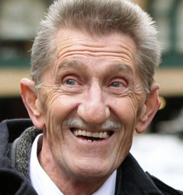 Barry Elliott | Chu-Chu-ChuckleVision Wiki | Fandom