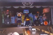 Turntable 1-Stage | Chuck E. Cheese Wiki | Fandom