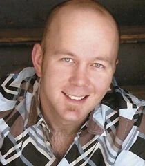 Christopher Sabat | Chuck E. Cheese Wiki | Fandom