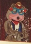 Chuck E. Cheese Half-Bodied Cyberamic Animatronic | Chuck E. Cheese ...