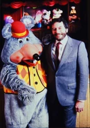 Nolan Bushnell Chuck E Cheese Wiki Fandom