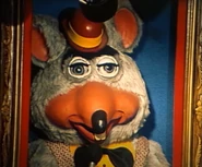 Chuck E. Cheese Portrait Animatronic (2nd Generation) | Chuck E. Cheese ...