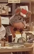 Chuck E. Cheese Portrait Animatronic (3rd Generation) | Chuck E. Cheese ...