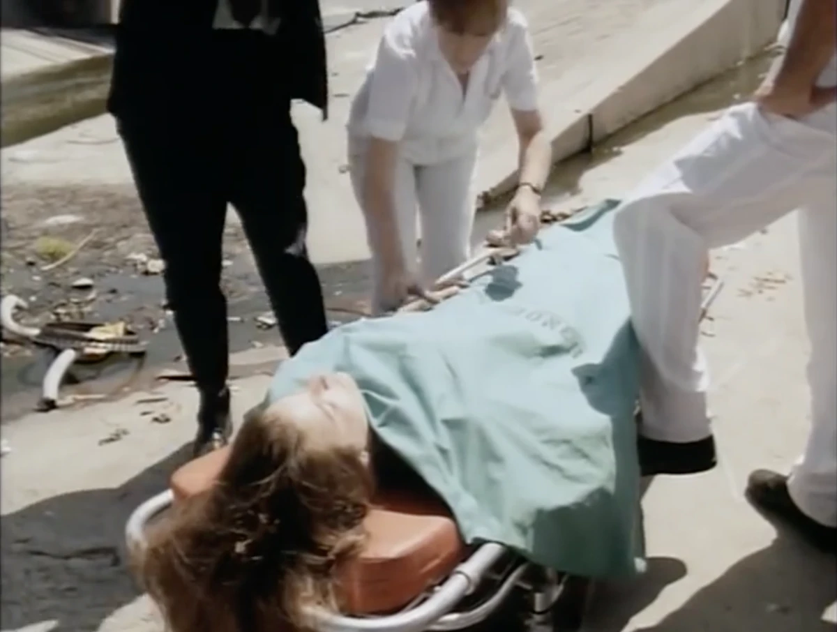 Laura Caulfield | Cinemorgue Wiki | Fandom