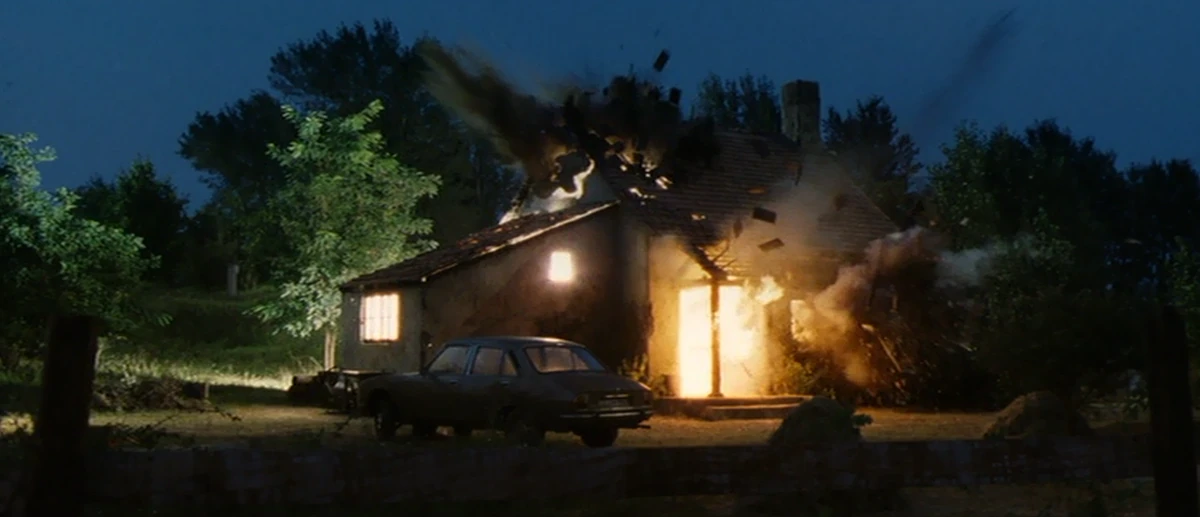 Category:Death scenes by accidental bombing | Cinemorgue Wiki | Fandom