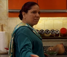 Mrs Khan | Citizen Khan Wiki | Fandom