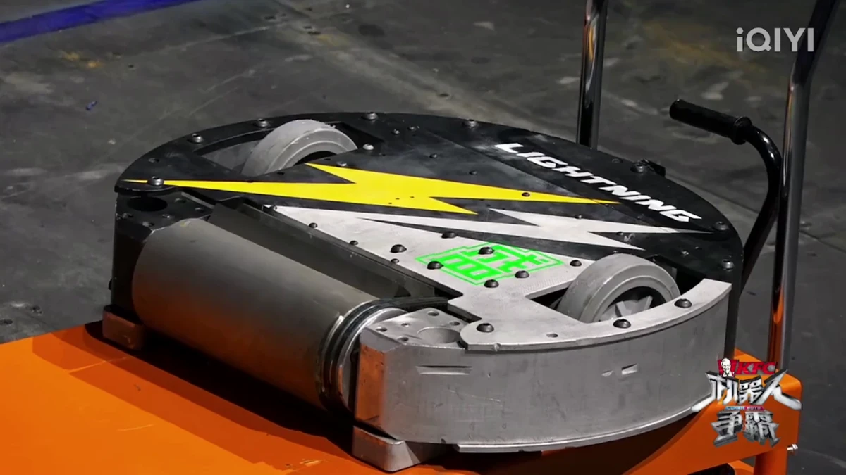 Lightning | Clash Bots Wiki | Fandom