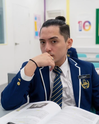 Vincent (Alternate Universe) | Titan Academy Wiki | Fandom