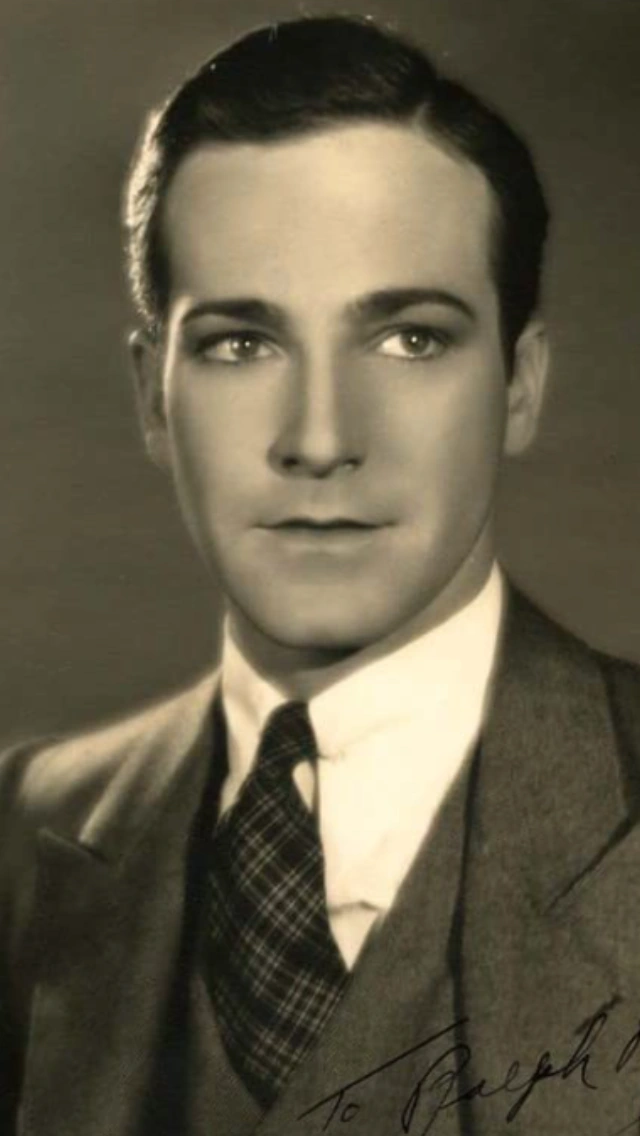 Jonathan Harker | Classic Literature Wikia | Fandom