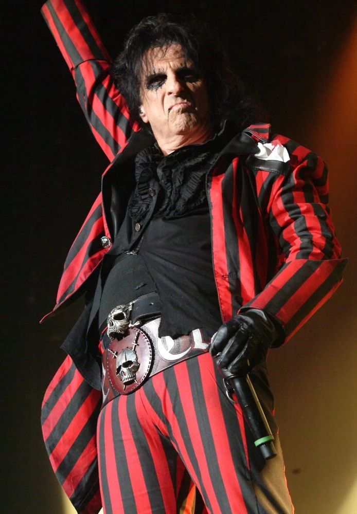 Alice Cooper Along Came A Spider