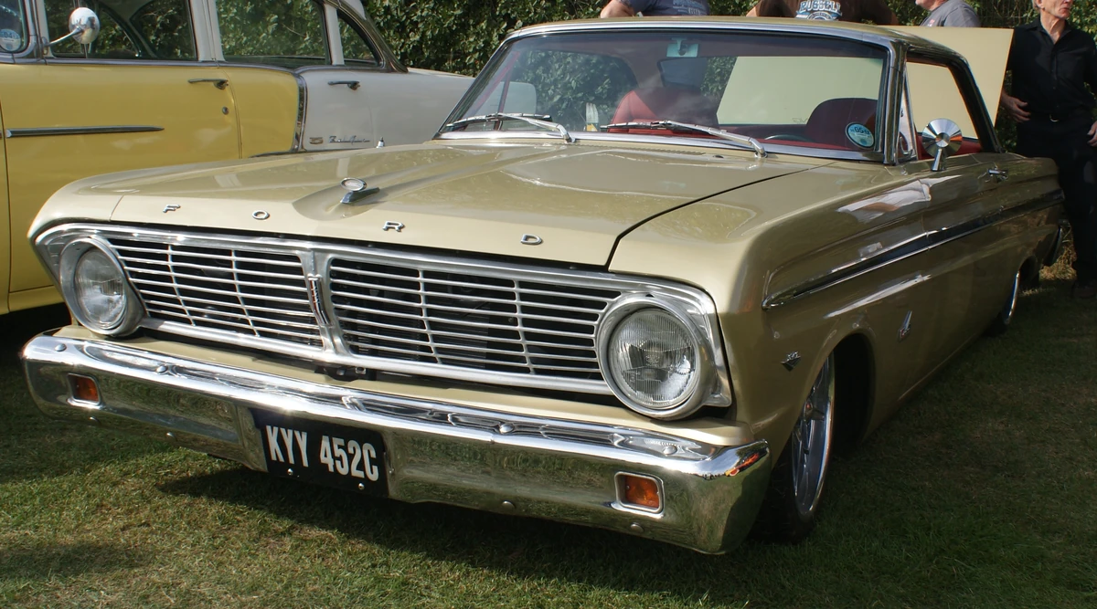 Ford Falcon Futura Hardtop 1964 Ford Falcon | Motoexotica Classic Cars
