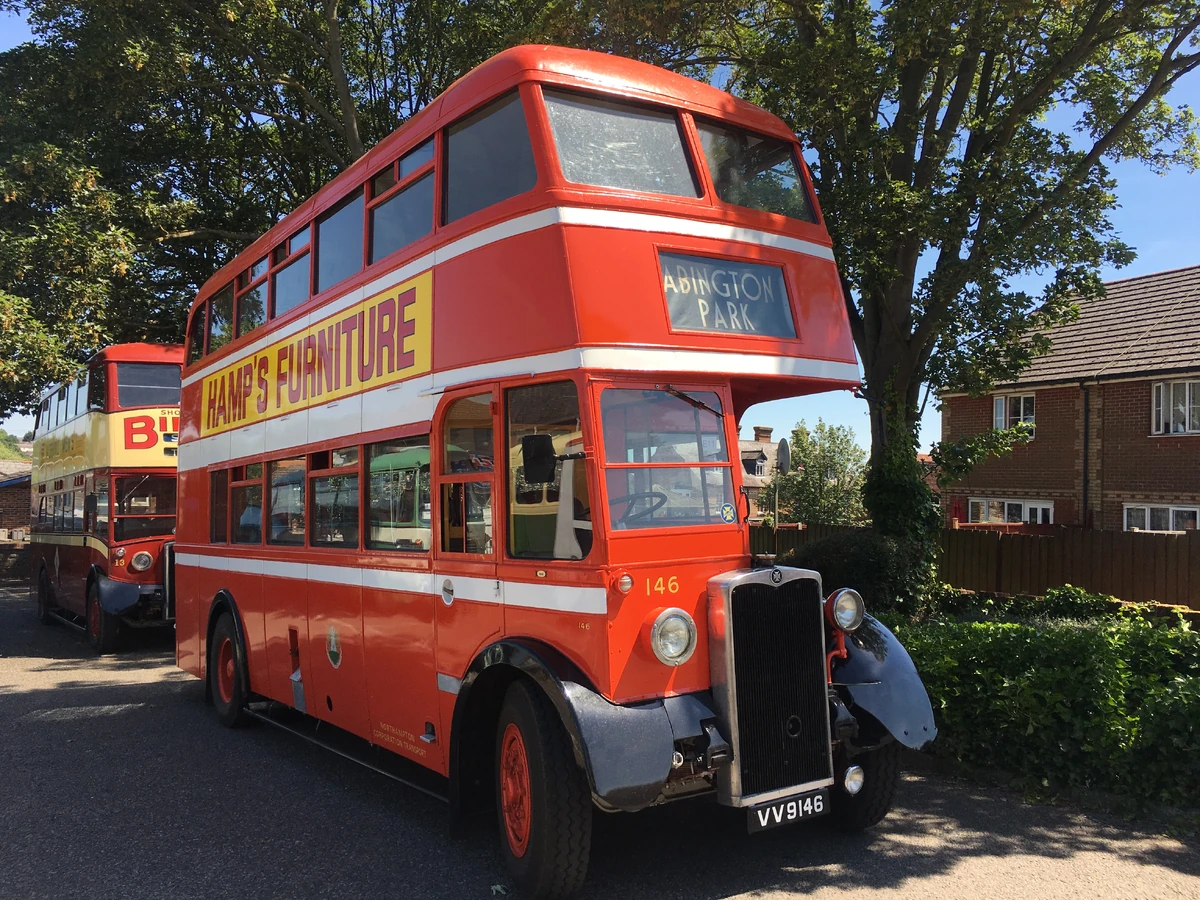 Crossley DD42 | Classic Cars Wiki | Fandom