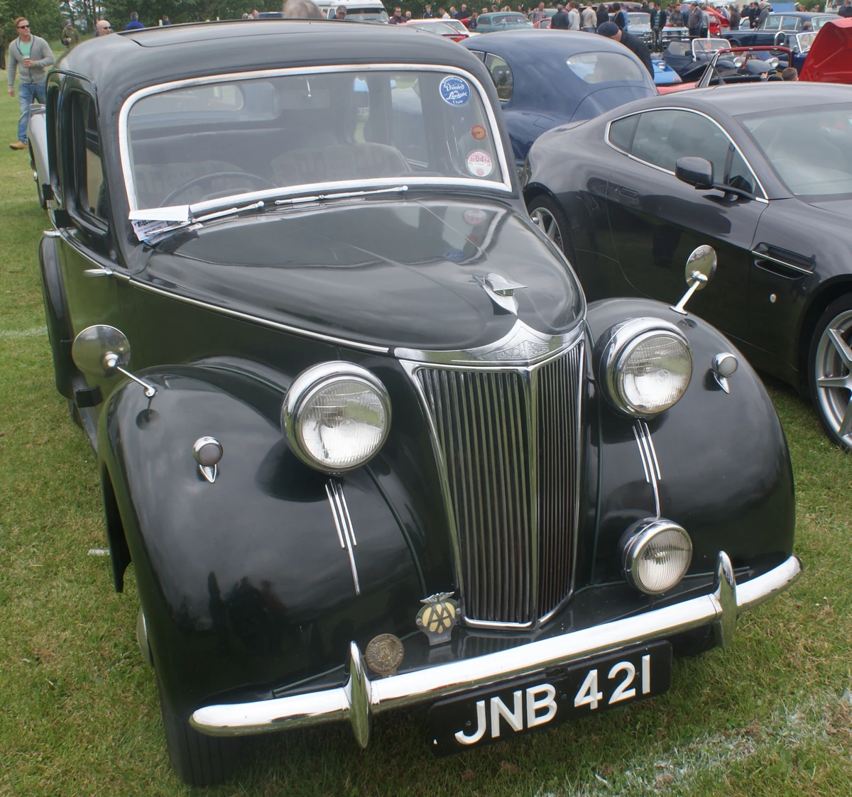 Lanchester 10 | Classic Cars Wiki | Fandom