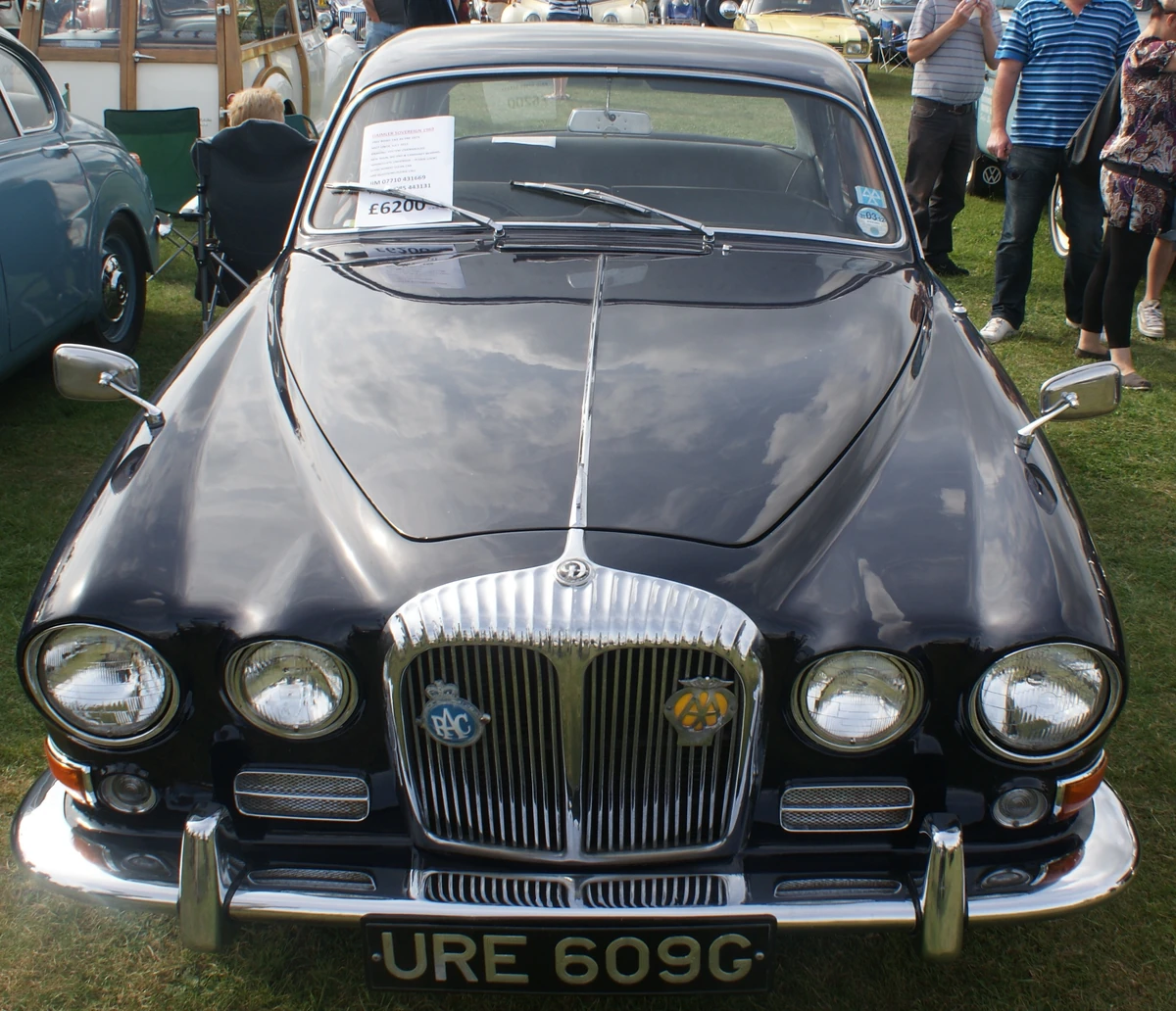 Daimler Sovereign | Classic Cars Wiki | Fandom