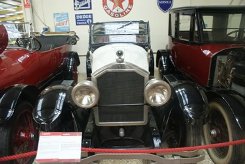 Stearns-Knight Model S | Classic Cars Wiki | Fandom