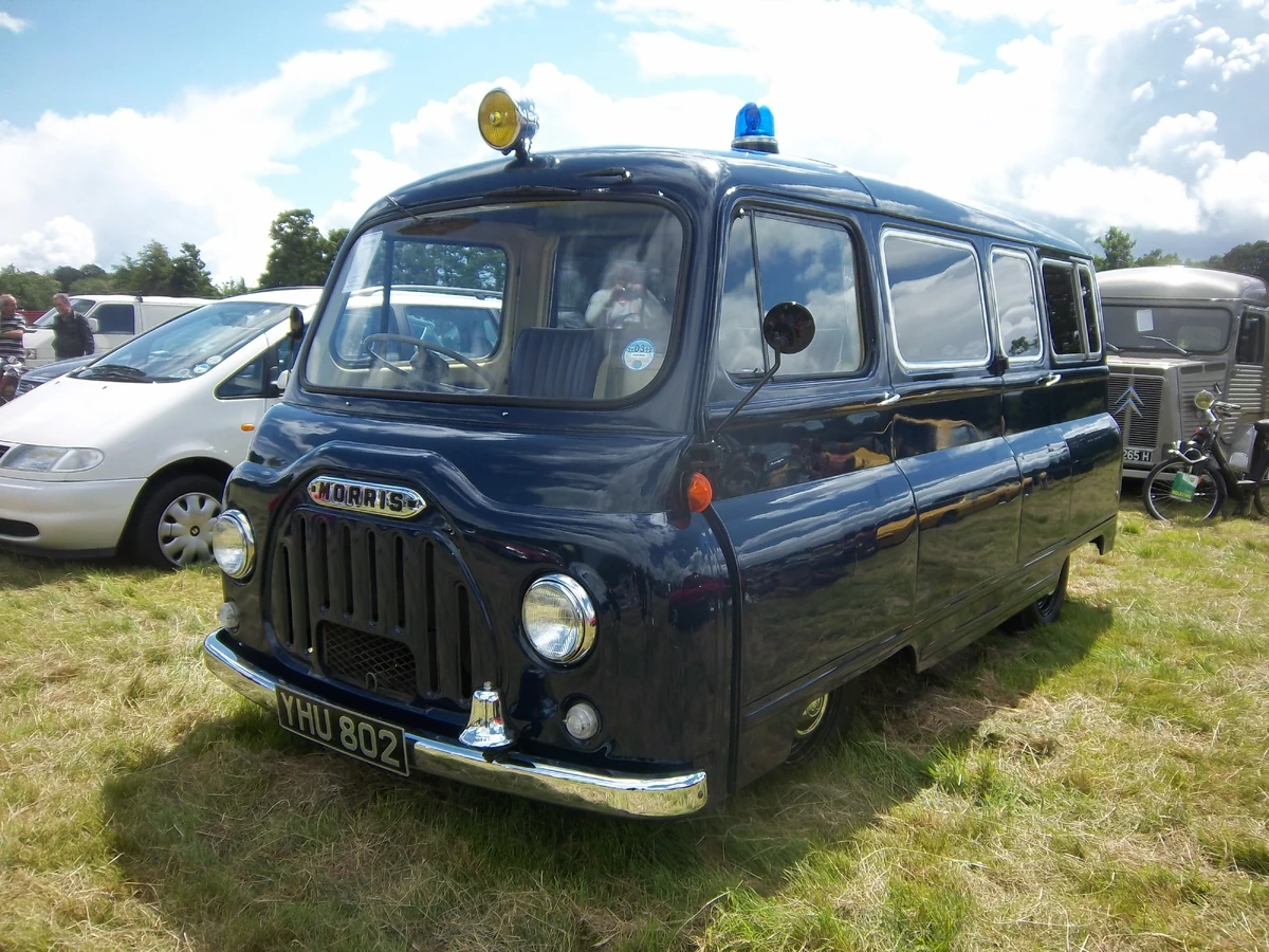 Morris Commercial J2 | Classic Cars Wiki | Fandom