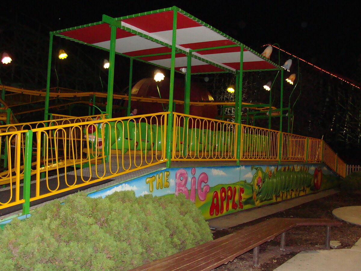 Cosmic Coaster (Worlds of Fun) | Roller Coaster Wiki | Fandom