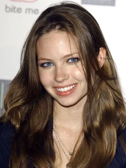 Daveigh Chase | Cold Case Wiki | Fandom