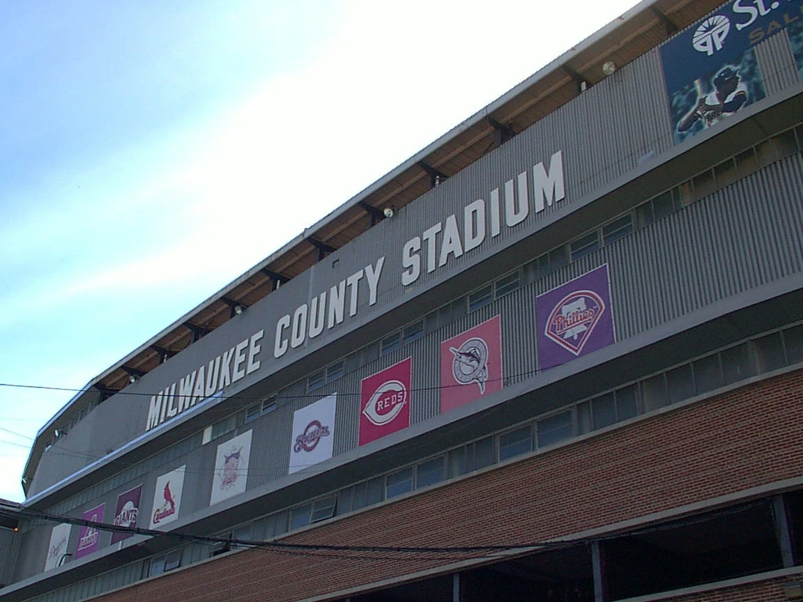 Milwaukee County Stadium | American Football Wiki | Fandom