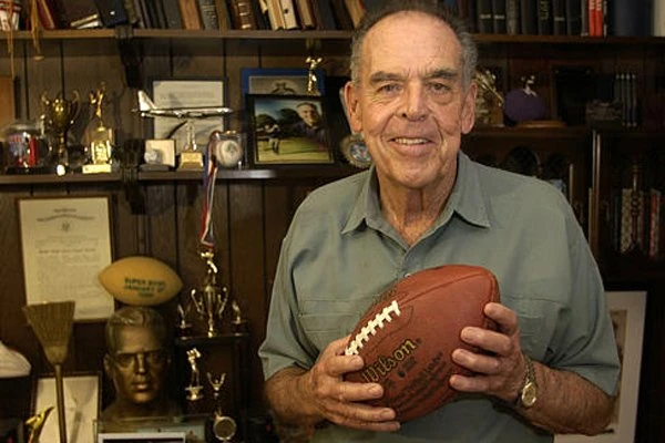Otto Graham | American Football Wiki | Fandom