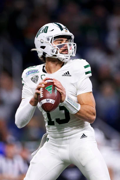 Parker Navarro | American Football Wiki | Fandom