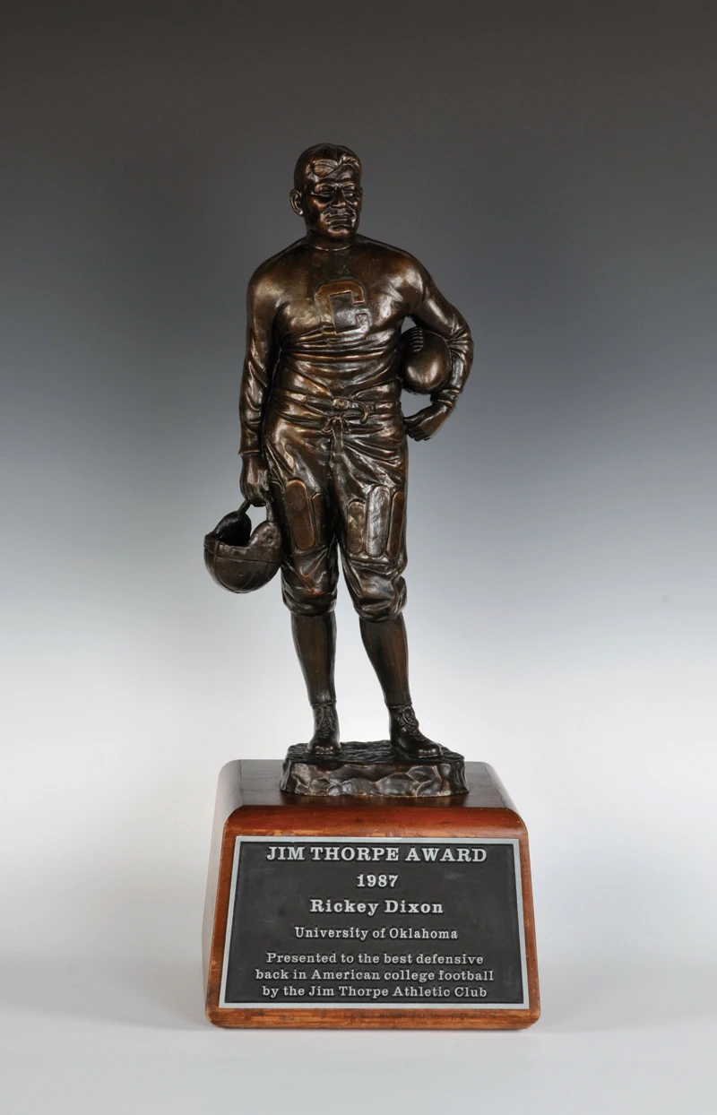Jim Thorpe Award | American Football Wiki | Fandom