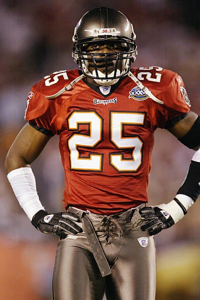 Brian Kelly (cornerback) | American Football Wiki | Fandom