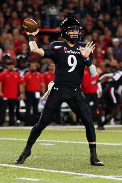 Desmond Ridder | American Football Wiki | Fandom