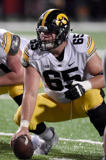 Tyler Linderbaum | American Football Wiki | Fandom