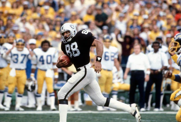 Raymond Chester | American Football Wiki | Fandom