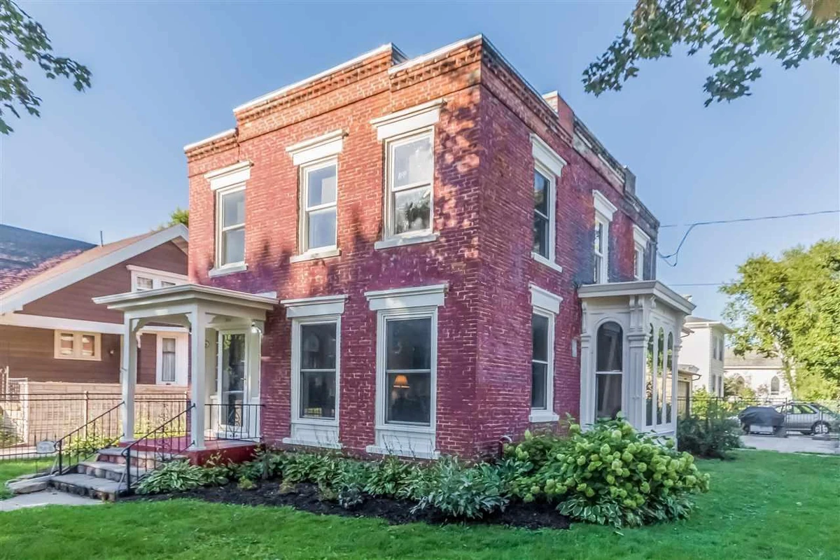 300/306 West James Street | Columbus Wisconsin Wiki | Fandom